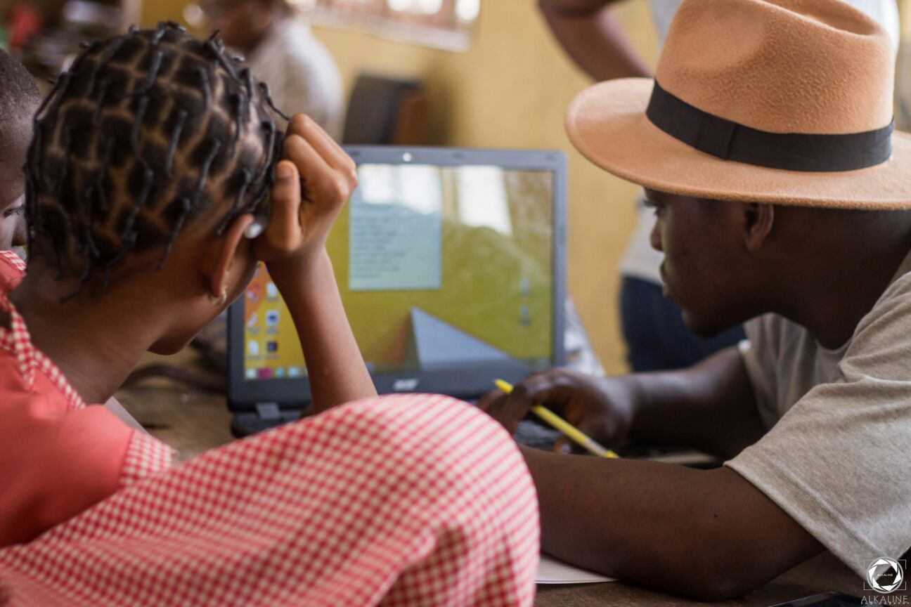 Raising The Next Generation Of Nigerian Programmers! | Codes Without ...